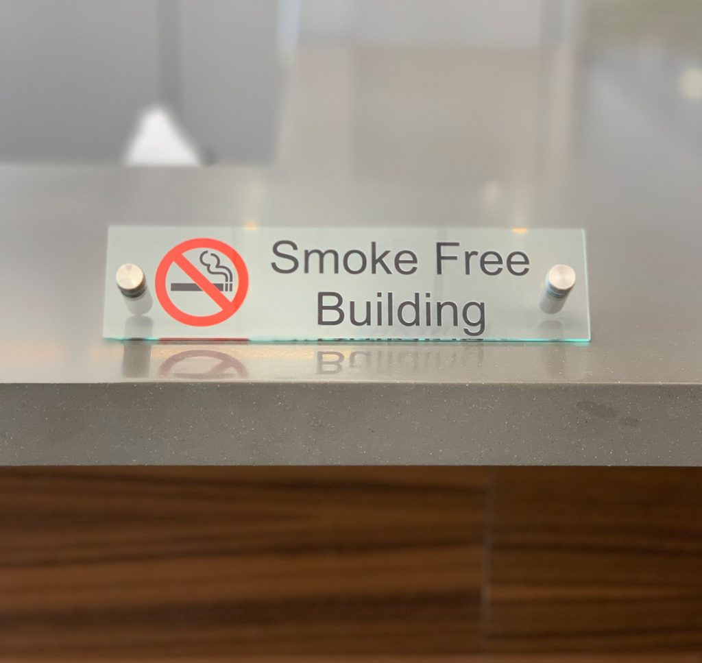 Smoke Free Building Acrylic Sign - Napnameplates.com